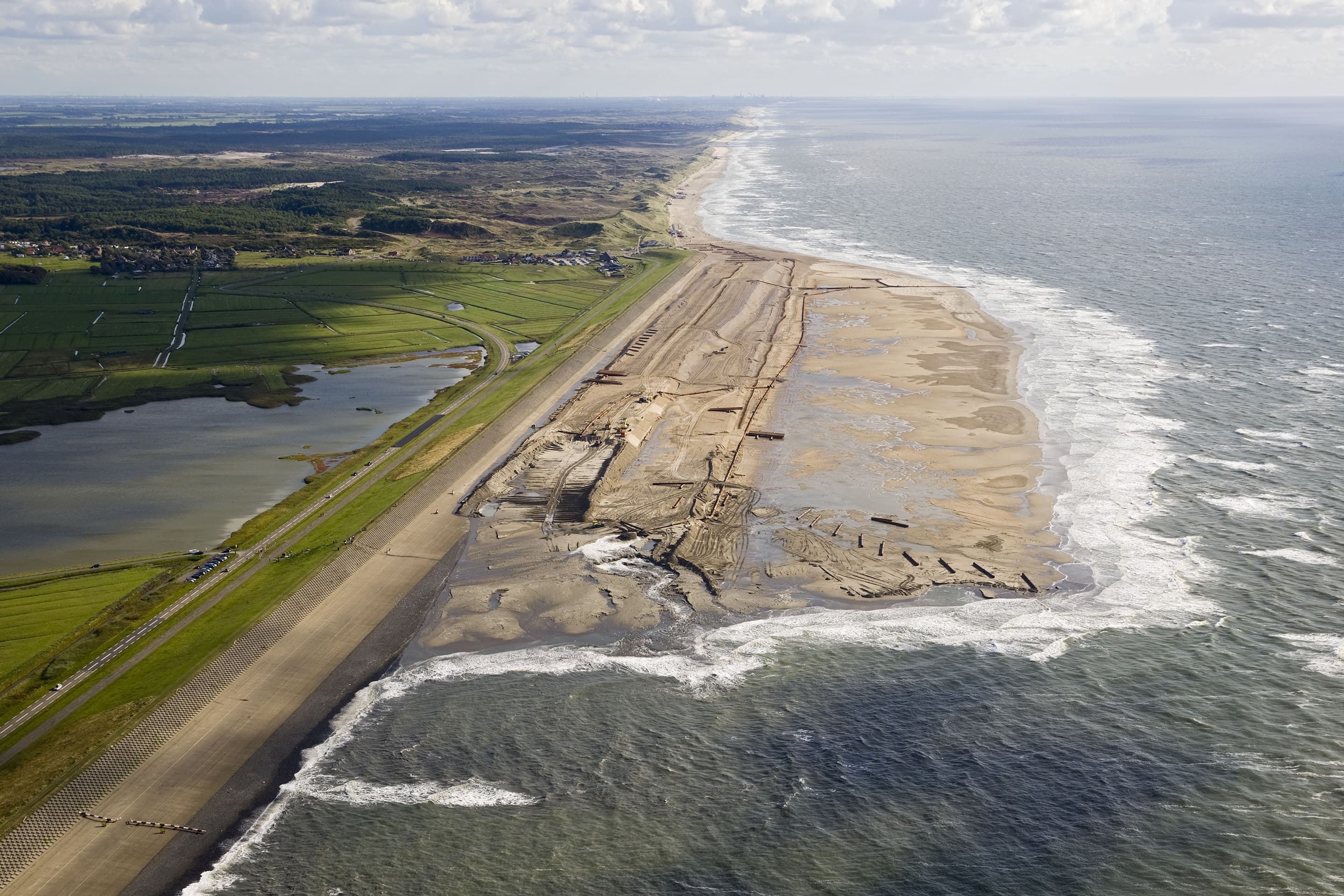 Boskalis Horizons: Boosting Dutch Flood Defenses — the Dutch Know They ...