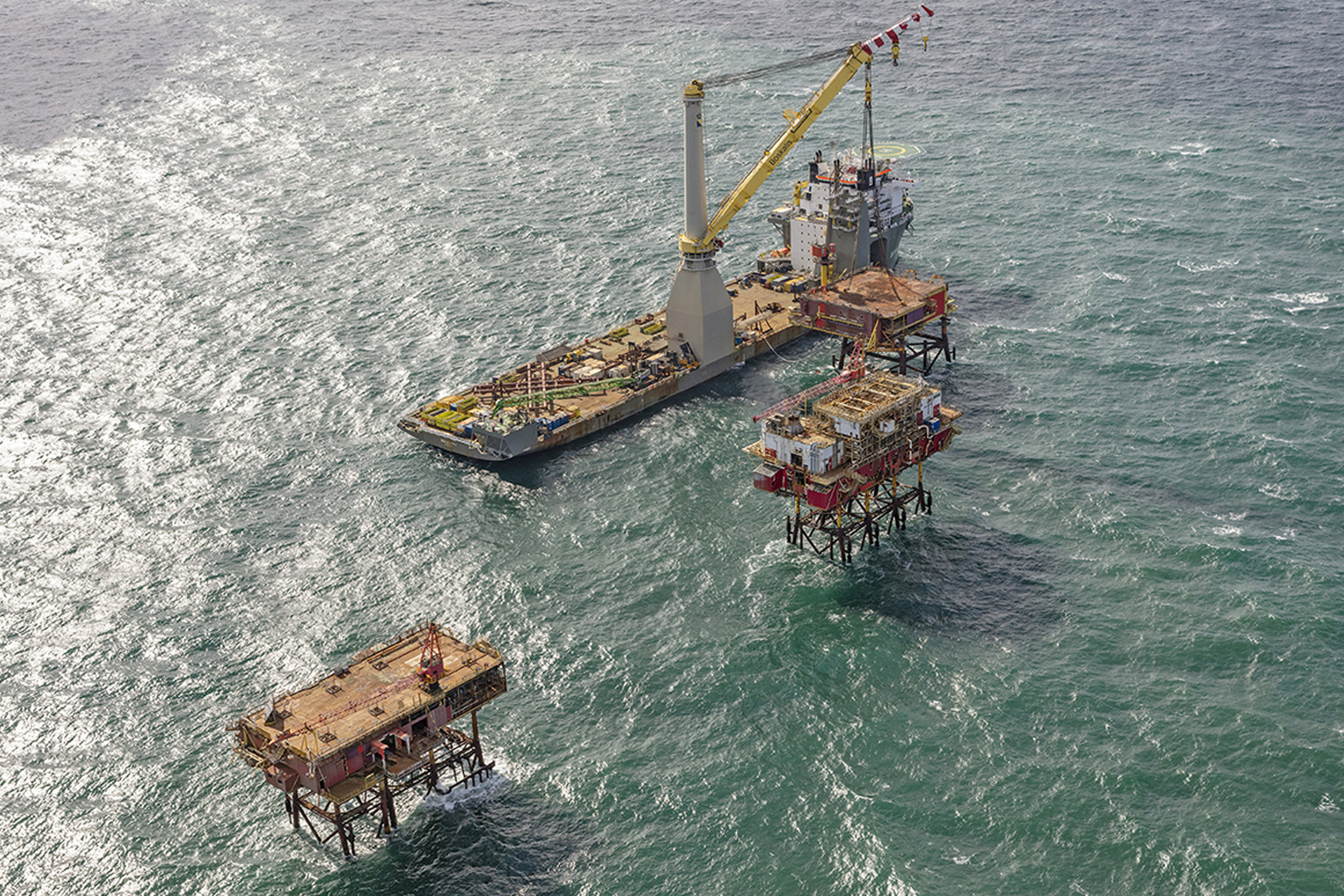 Boskalis Horizons: Sustainable Platform Removal