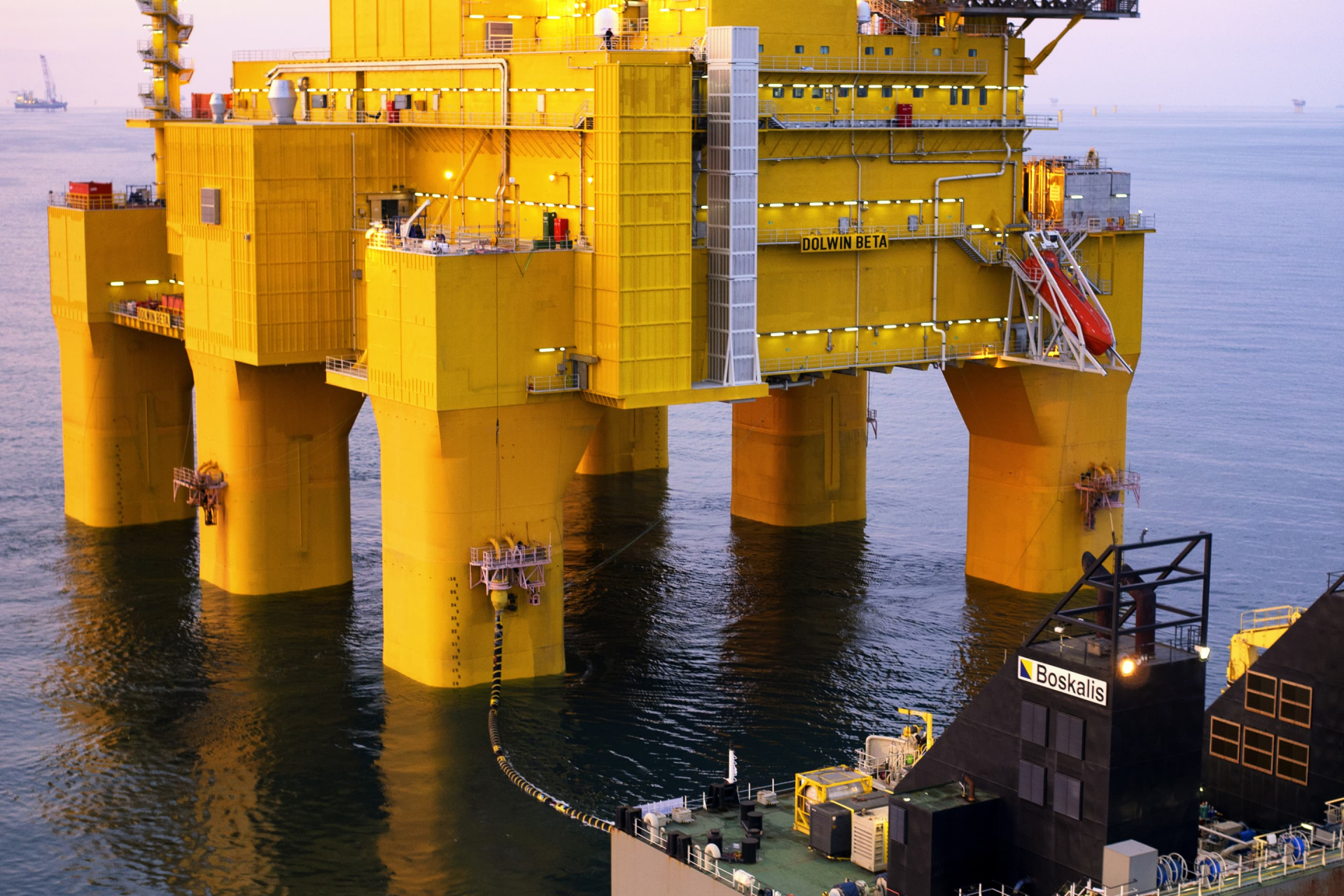 Boskalis Horizons: Gigantic DolWin2 Installed — Seamless Coordination ...
