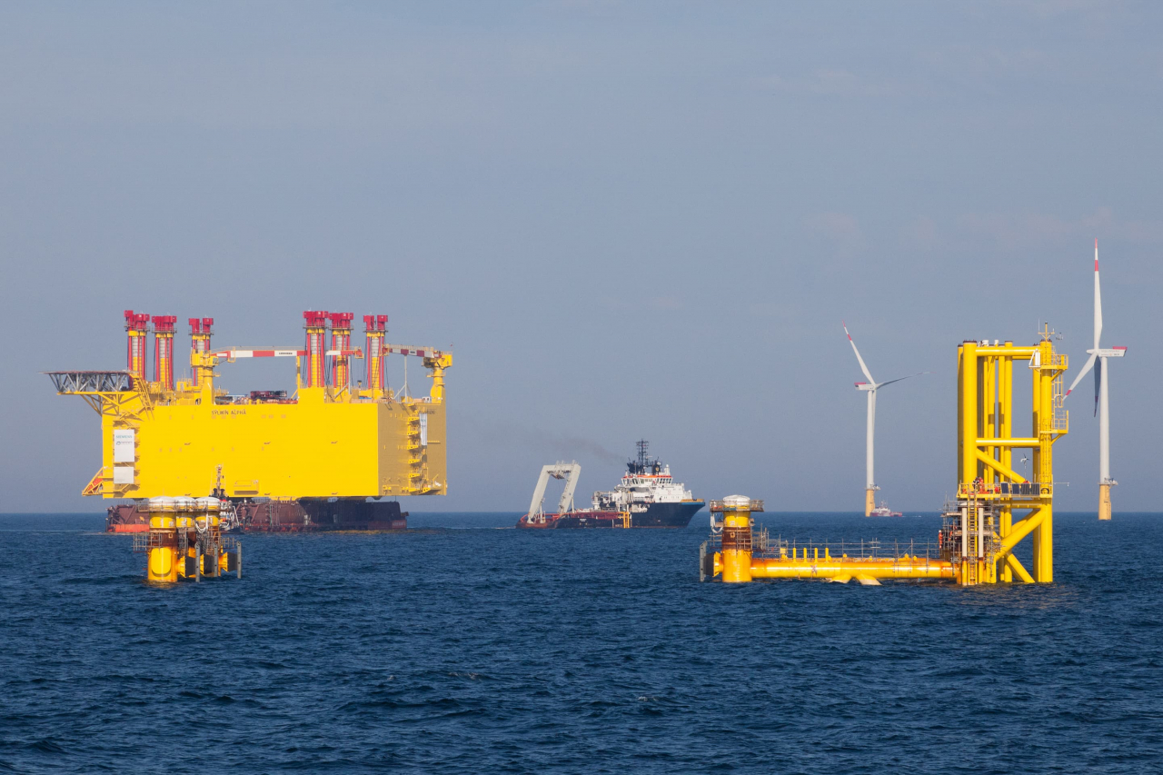 Boskalis Horizons: Gigantic DolWin2 Installed — Seamless Coordination ...