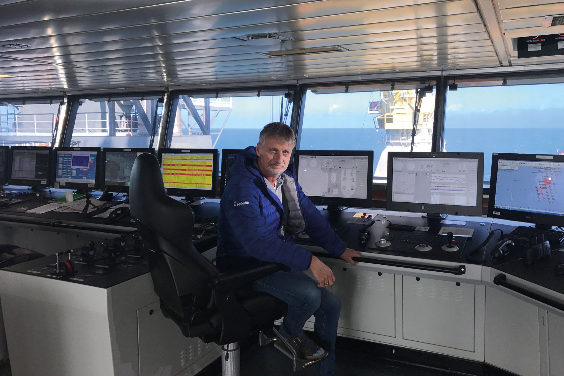 Boskalis Horizons: Bokalift 1 Makes a Grand Entrance