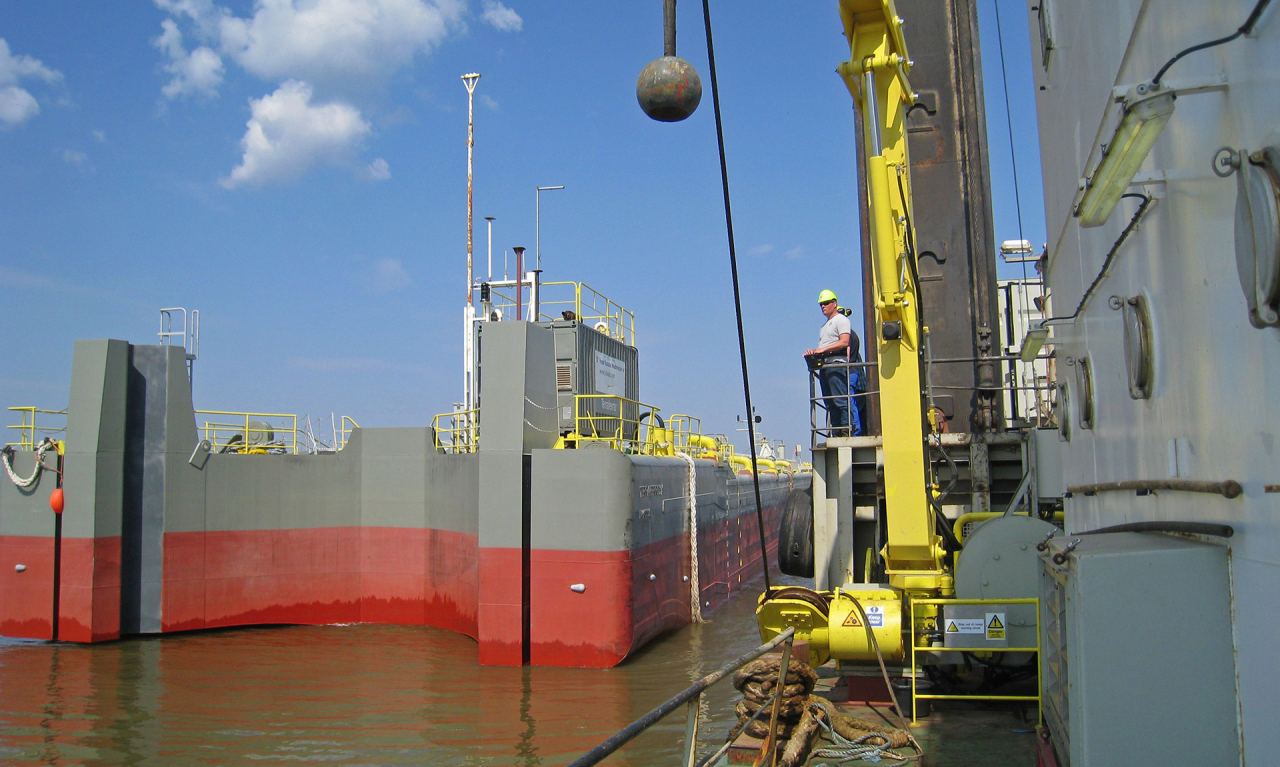 Boskalis Horizons: Suez Canal Expansion — Dredging a 35-Kilometers-Long ...