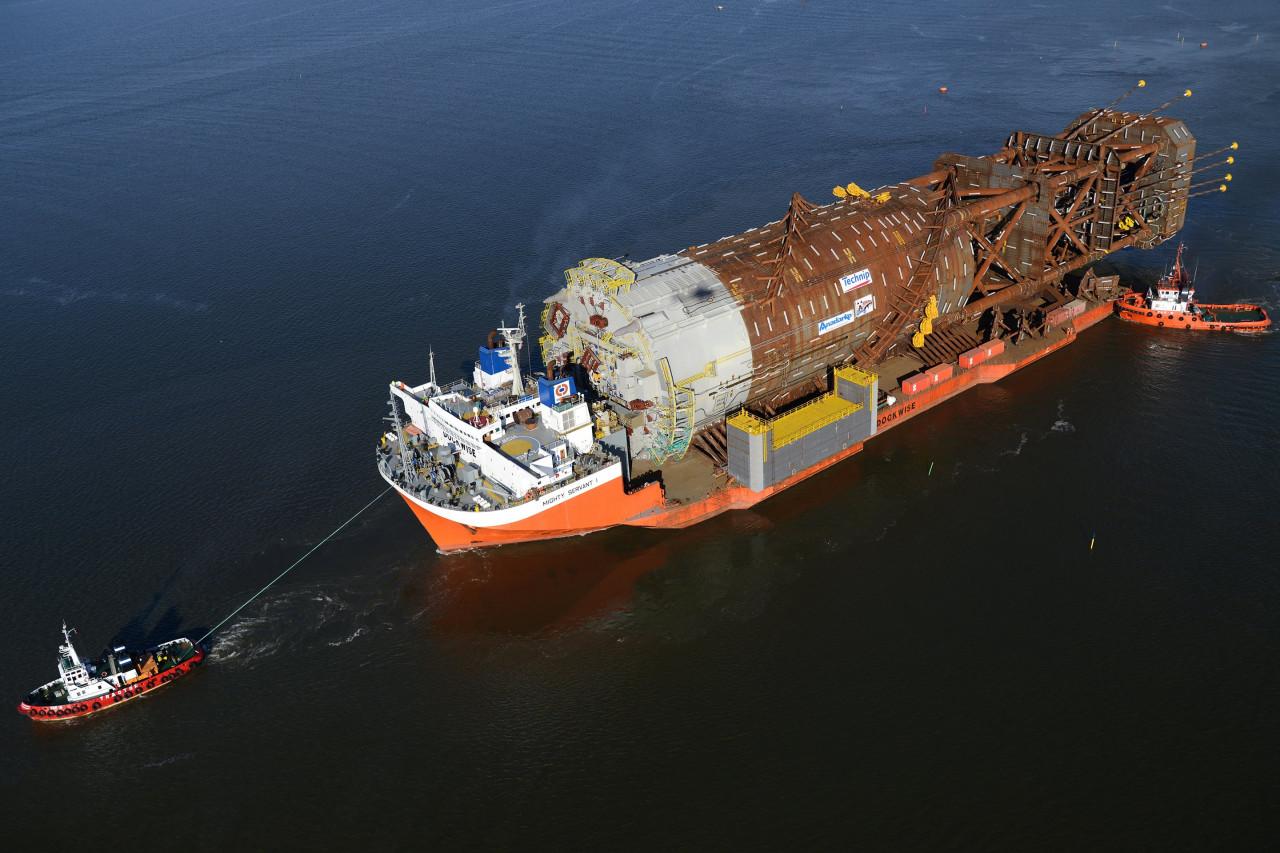 Boskalis Horizons: Unique Offshore Installation — Complex Offshore ...